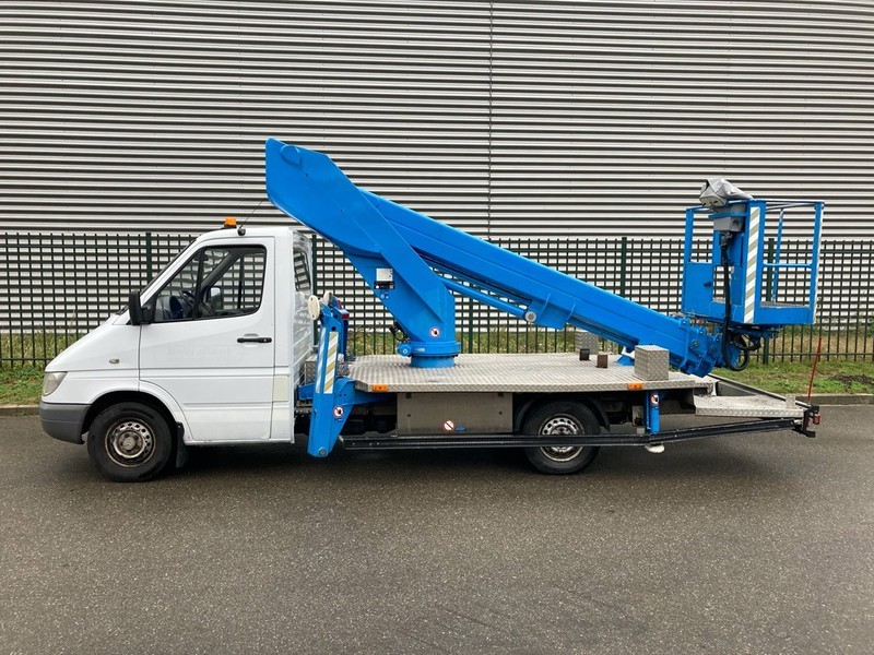 WUMAG WT 200 | Dane techniczne | (1999 - 2001) | LECTURA Specs