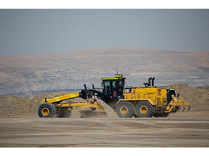 Caterpillar 24 Specyfikacja & Dane Techniczne (2017-2025)